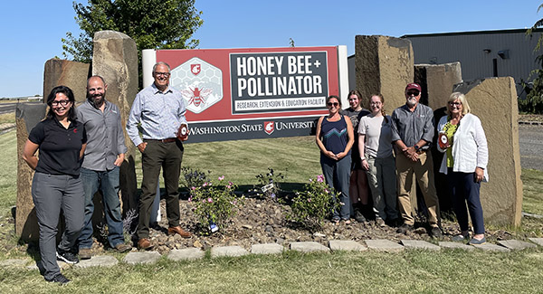Governor and First Spouse see what the buzz is about at WSU bee program | WSU Government ...