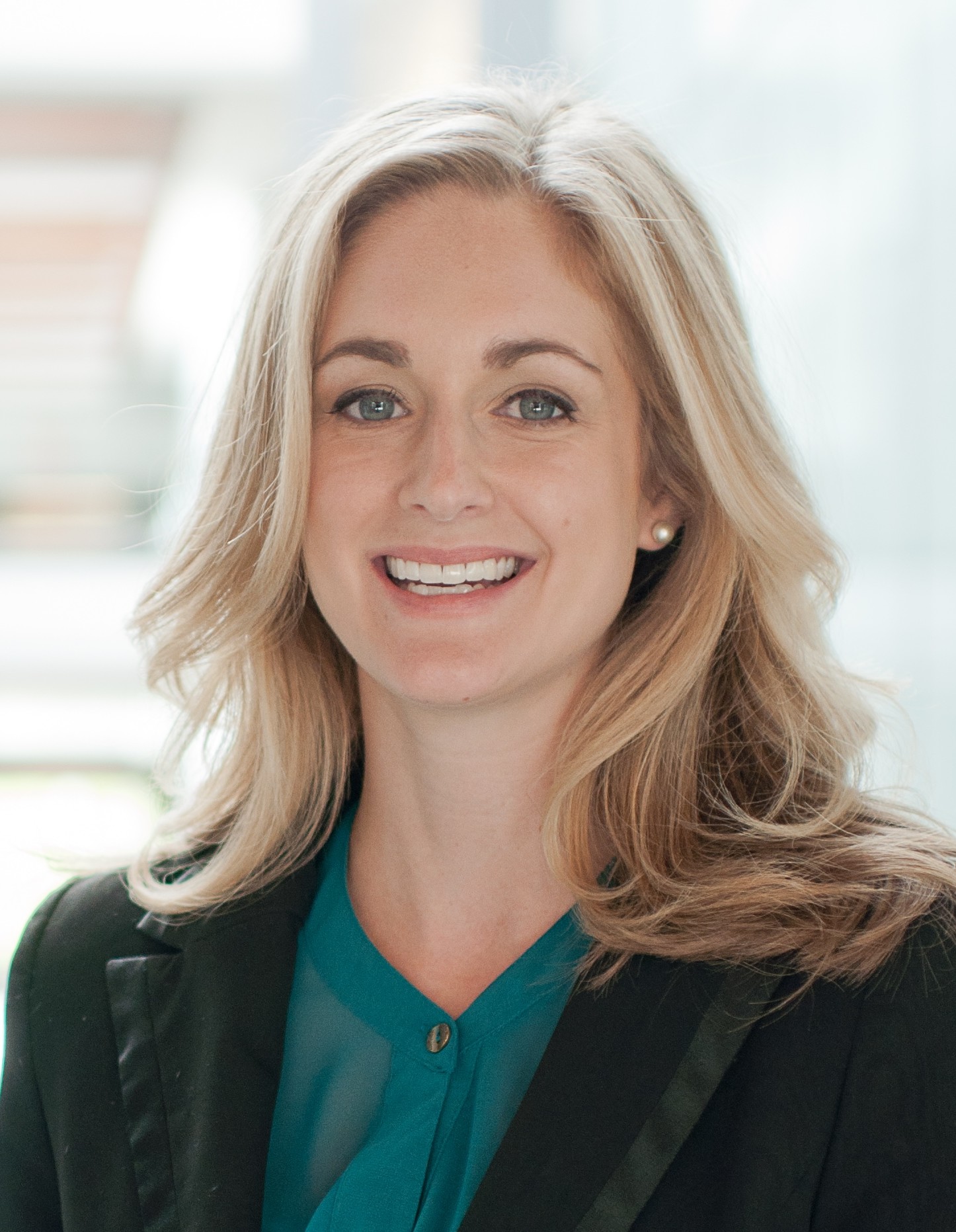 Sisters at Arms | Carson College of Business | Washington State University