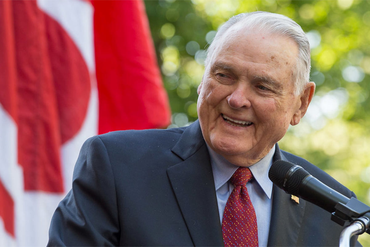 Remembering legendary sportscaster and WSU grad Keith Jackson – WSU Insider