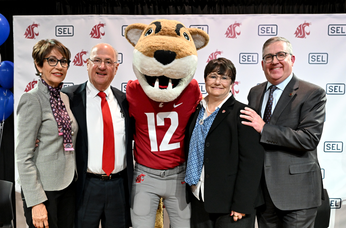 Photo gallery from landmark gift announcement – WSU Insider