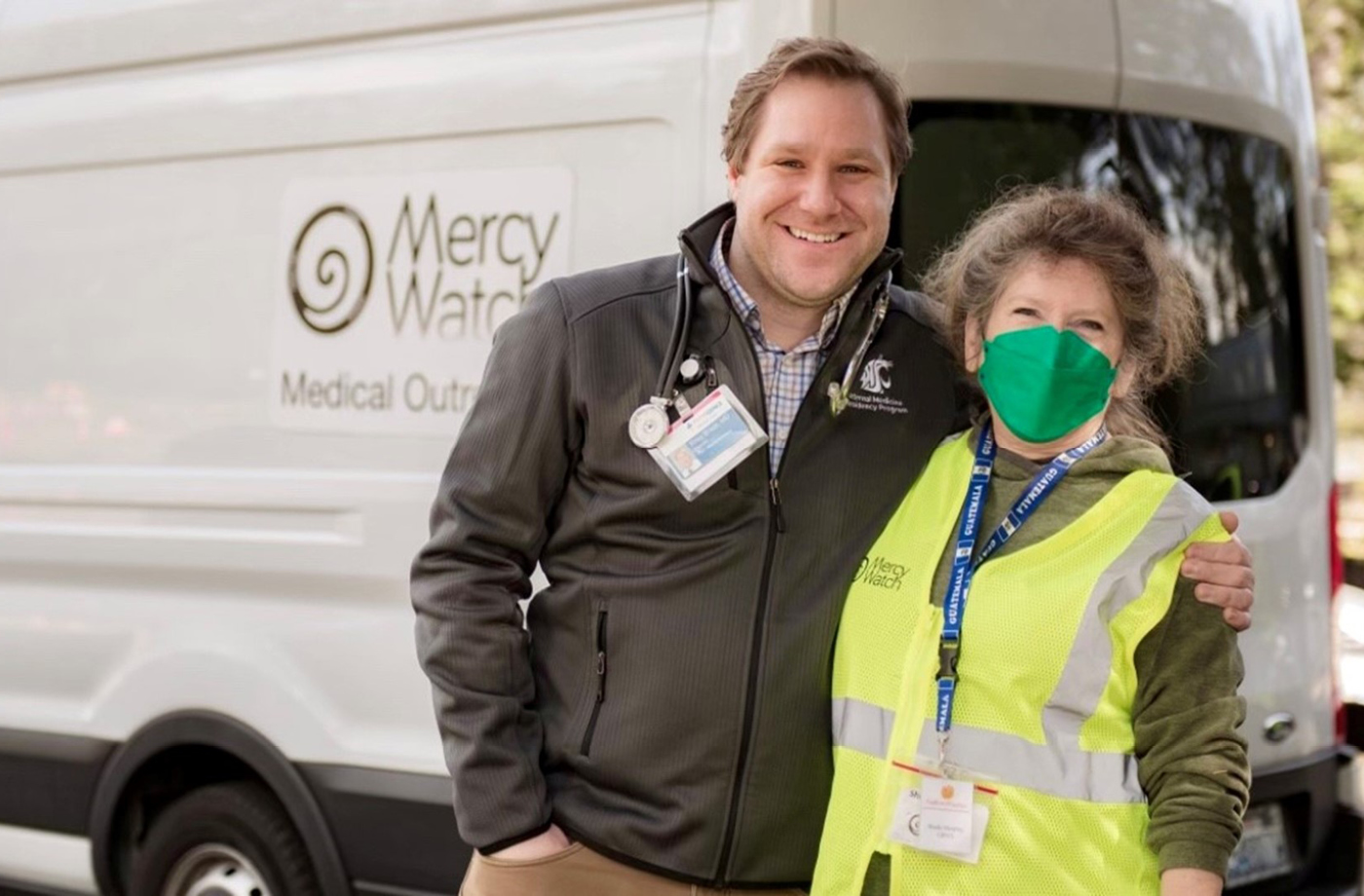 Everett Residents Among Volunteers Staffing Free Mobile Clinics in ...
