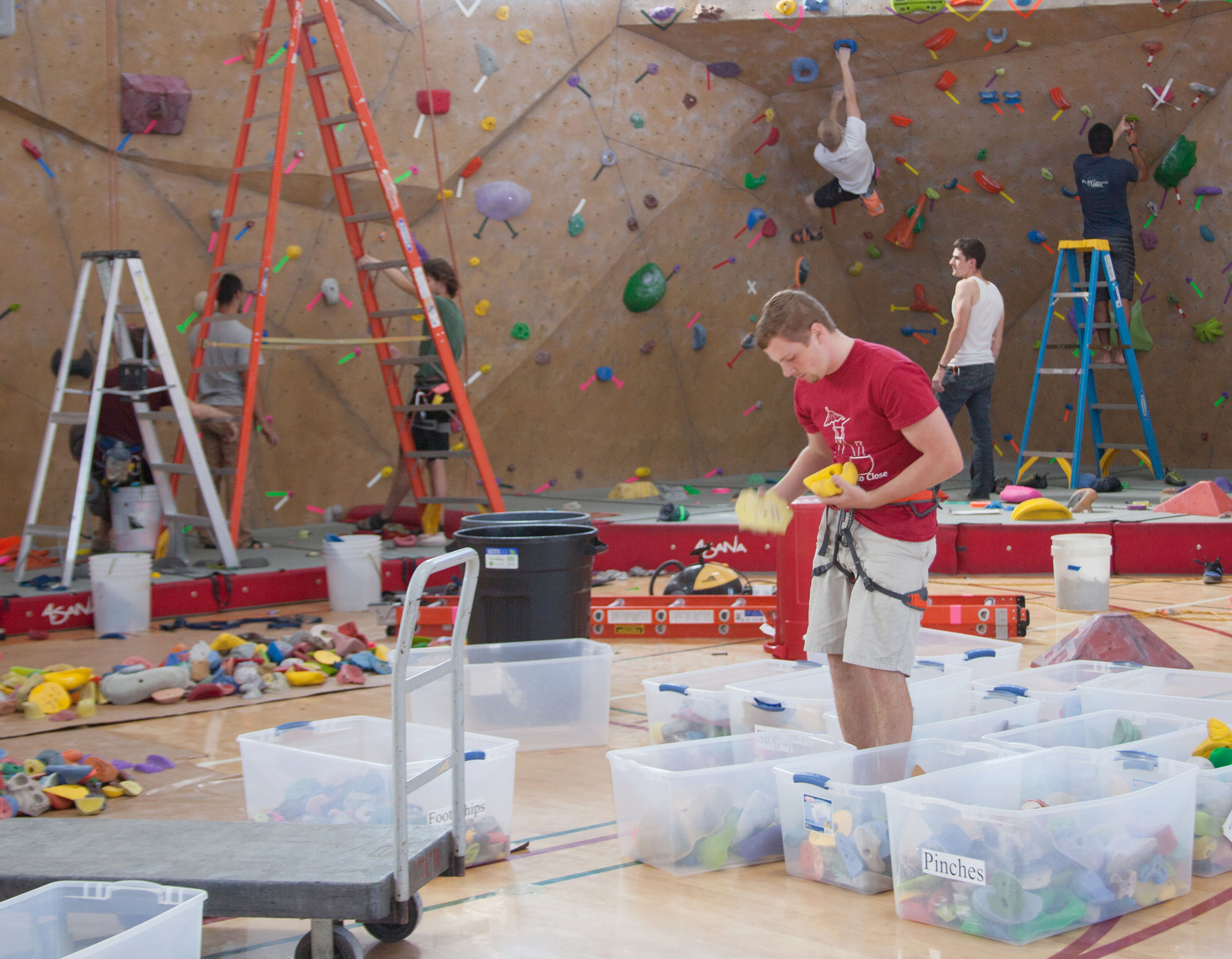 6-climbing-wall | WSU Insider | Washington State University