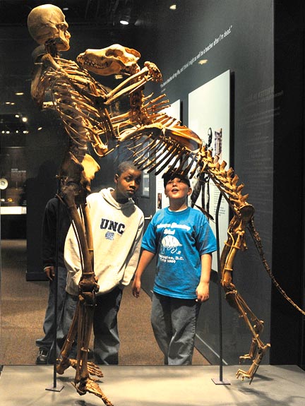 Grover Krantz (1931-2002) and Clyde | Washington State Magazine ...