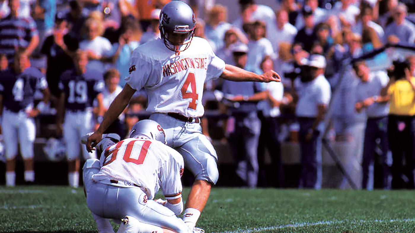 The long kick | Washington State Magazine | Washington State University