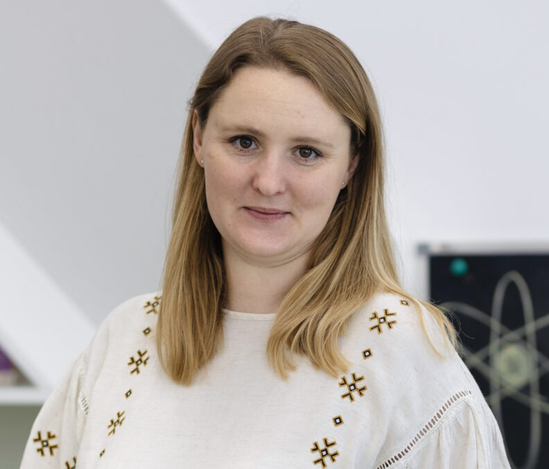 Research Associates | Department of Crop and Soil Sciences | Washington ...